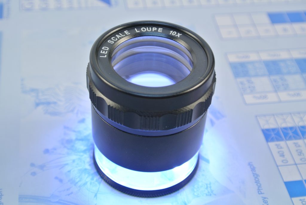 10X White LED Lighted Loupe – Ihara US LLC