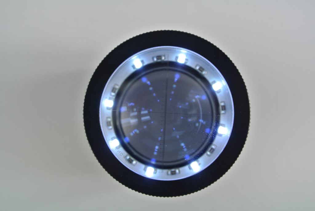 10X White LED Lighted Loupe – Ihara US LLC