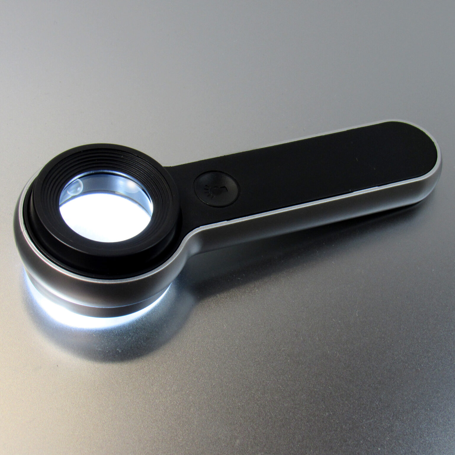 10X White/UV LED Lighted Handheld USB Rechargeable Magnifier – Ihara US LLC